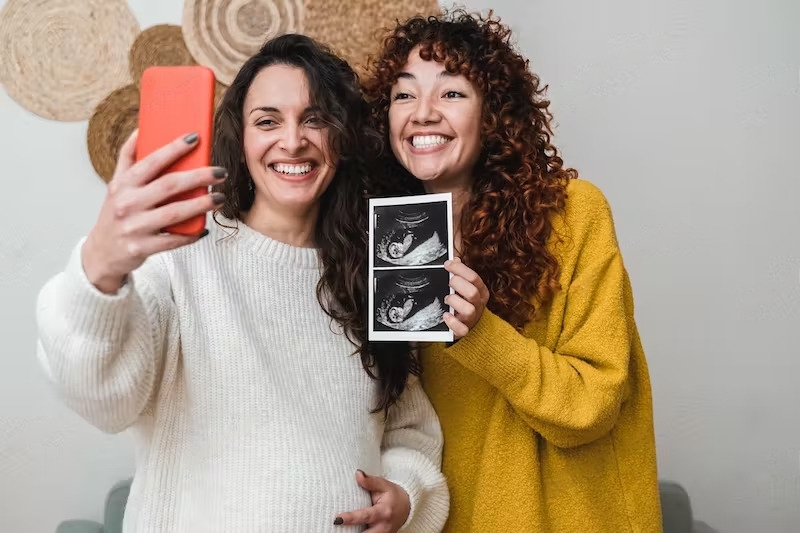 How To Avoid Awkward Pregnancy Photos? - Pregnancy Boss